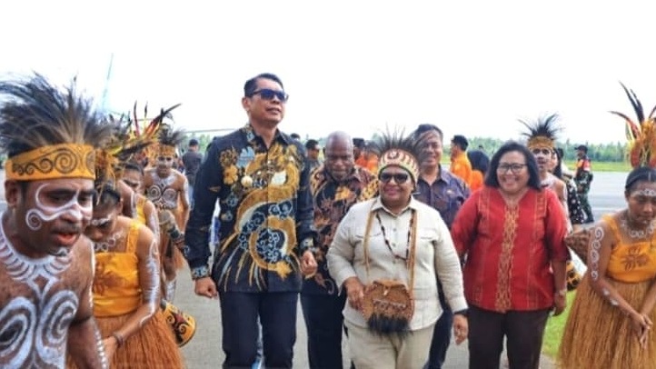 Wamendagri Ribka Haluk Tinjau Program Nasional di Merauke - Papua60Detik